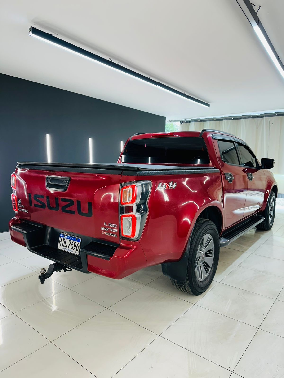 Isuzu D- Max - CrediQ Honduras